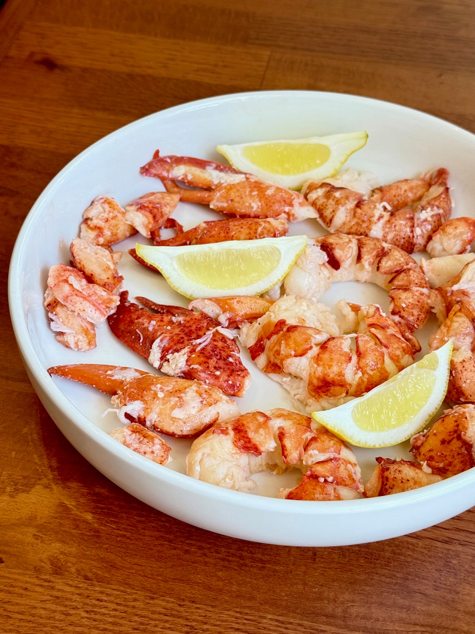 One Pound of Fresh Lobster Meat! | Royal Lobster